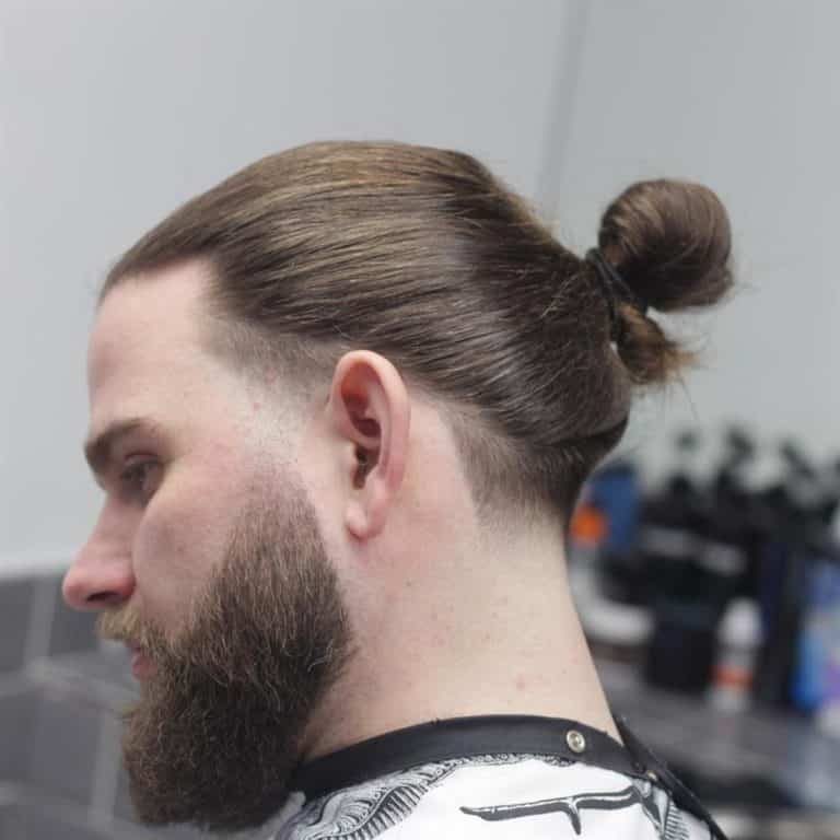 Coque Samurai Masculino e Feminino: veja como fazer - Cortes de Cabelo 2020